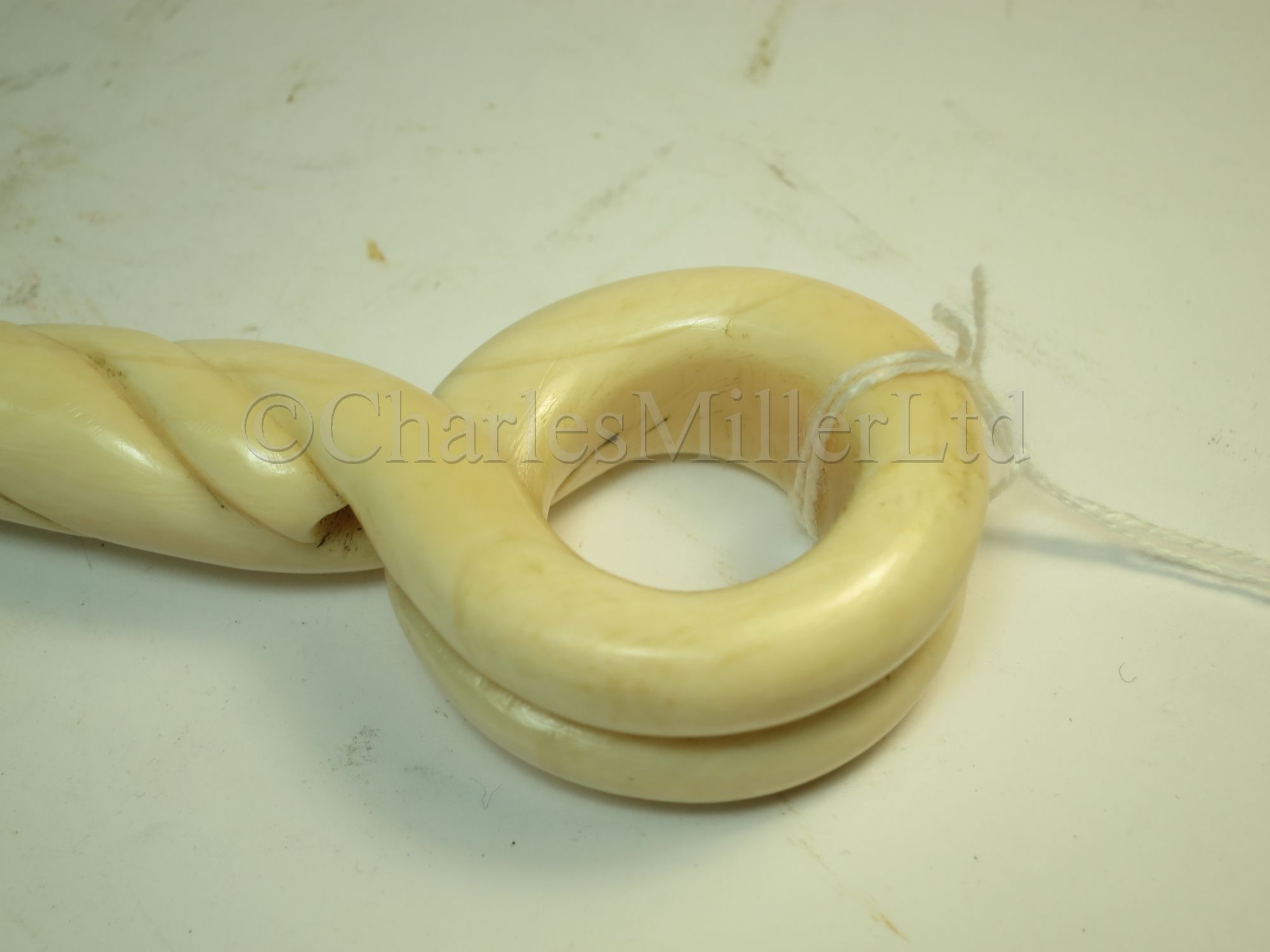 Lot 98 - Ø A 19TH CENTURY SAILORWORK MARINE IVORY
