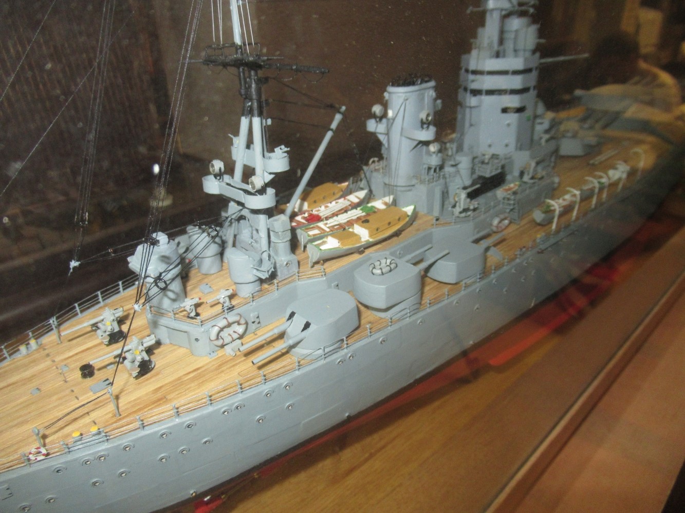 Lot 287 - A 1:96 SCALE BUILT MODEL OF H.M.S. RODNEY,