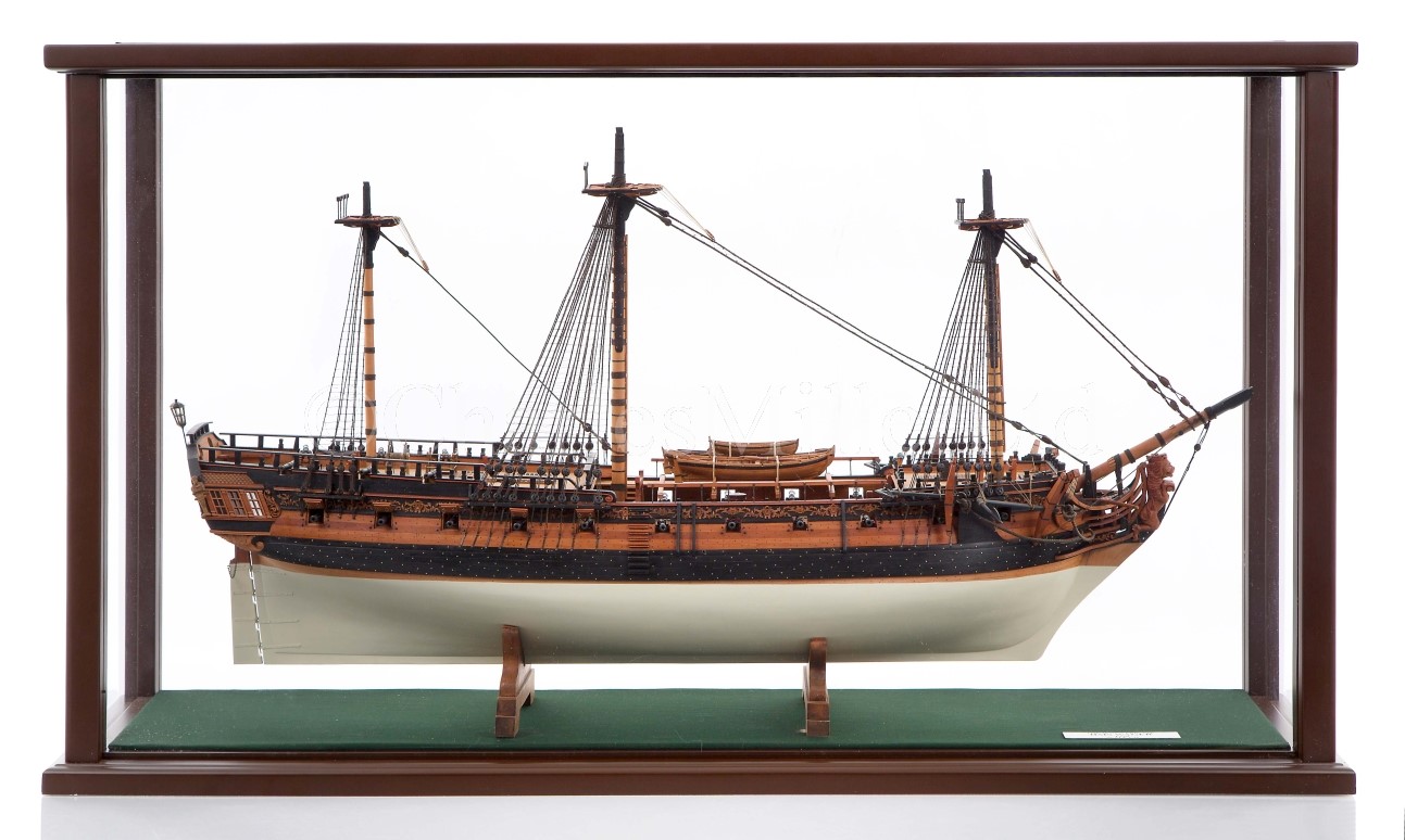 Lot 118 - A FINELY CARVED AND PRESENTED 1:48 SCALE