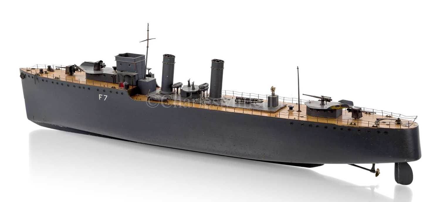 Lot 277 - A WORKING SCALE MODEL OF A DESTROYER BY