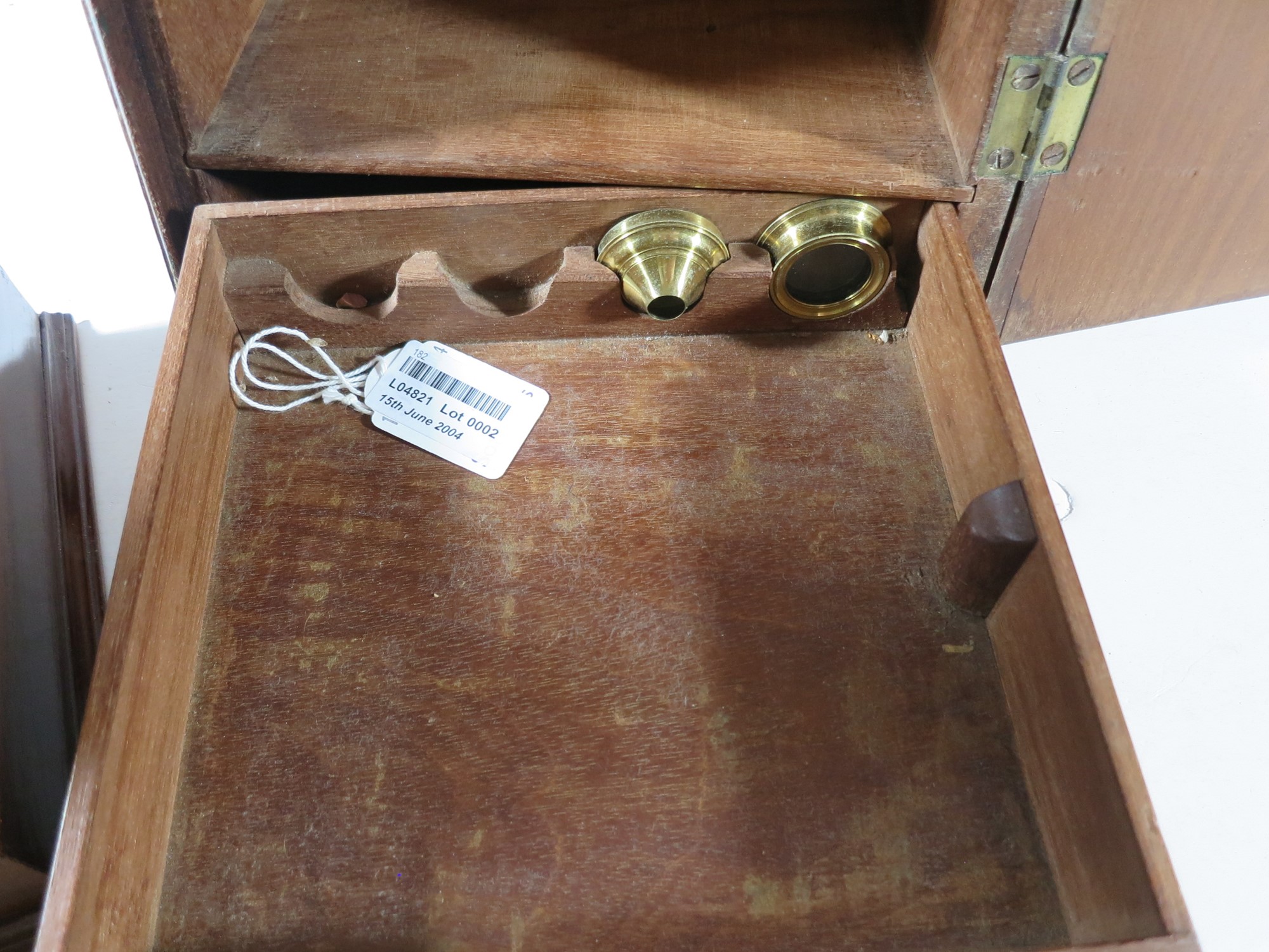 Lot 255 - A CUFF-TYPE MICROSCOPE BY DOLLOND, CIRCA