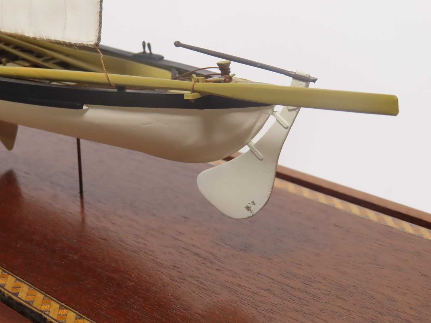 Lot 34 - A WELL-PRESENTED MODEL OF A WHALER