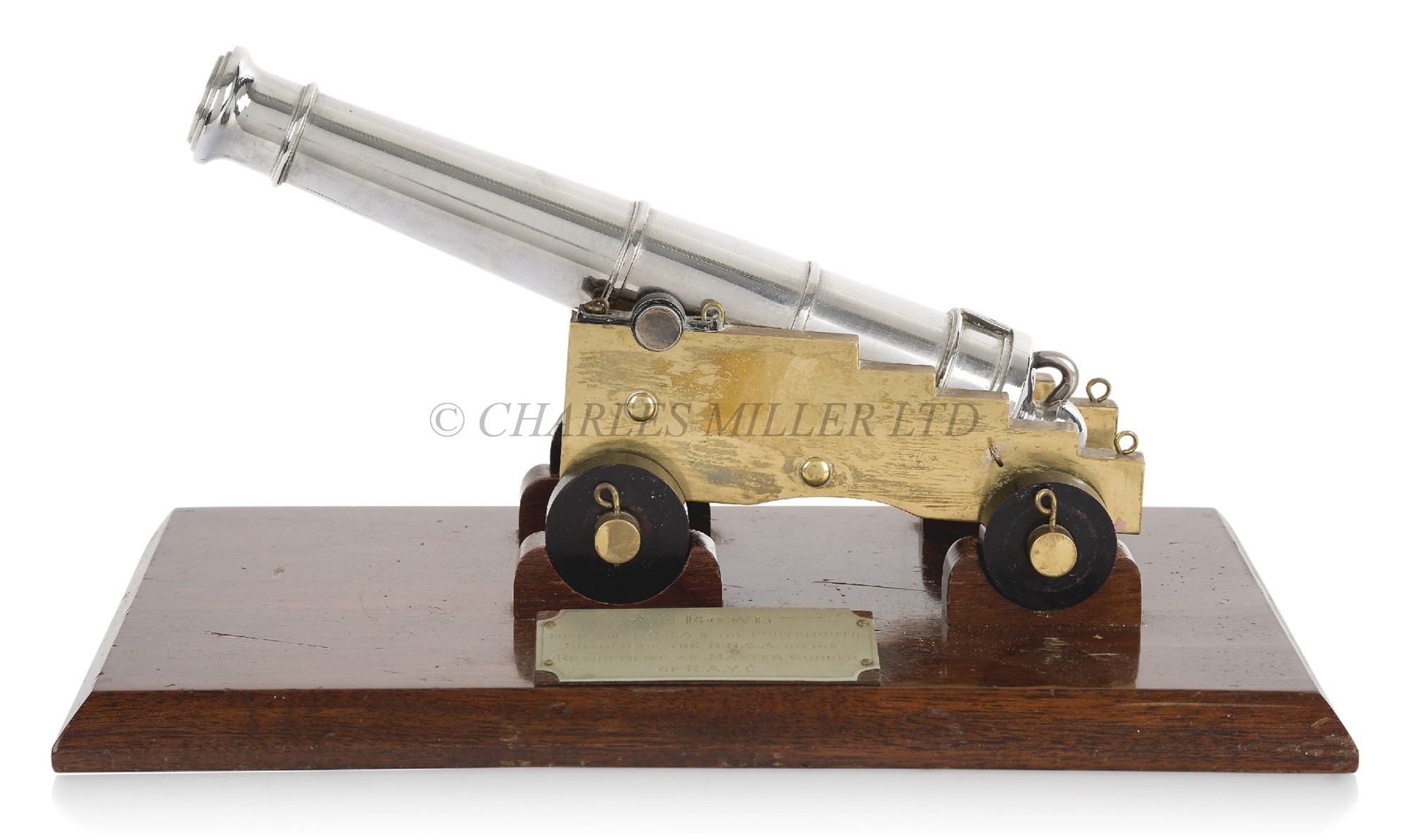 Lot 195 - AN ATTRACTIVE PRESENTATION MODEL FOR A NAVAL