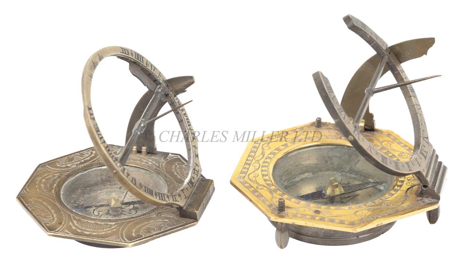 Lot 296 - AN EARLY 18TH CENTURY COMPASS SUNDIAL BY L.