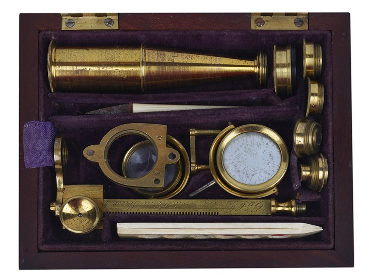 Lot 305 - A GOOD BOTANIST'S MICROSCOPE BY G. & C.