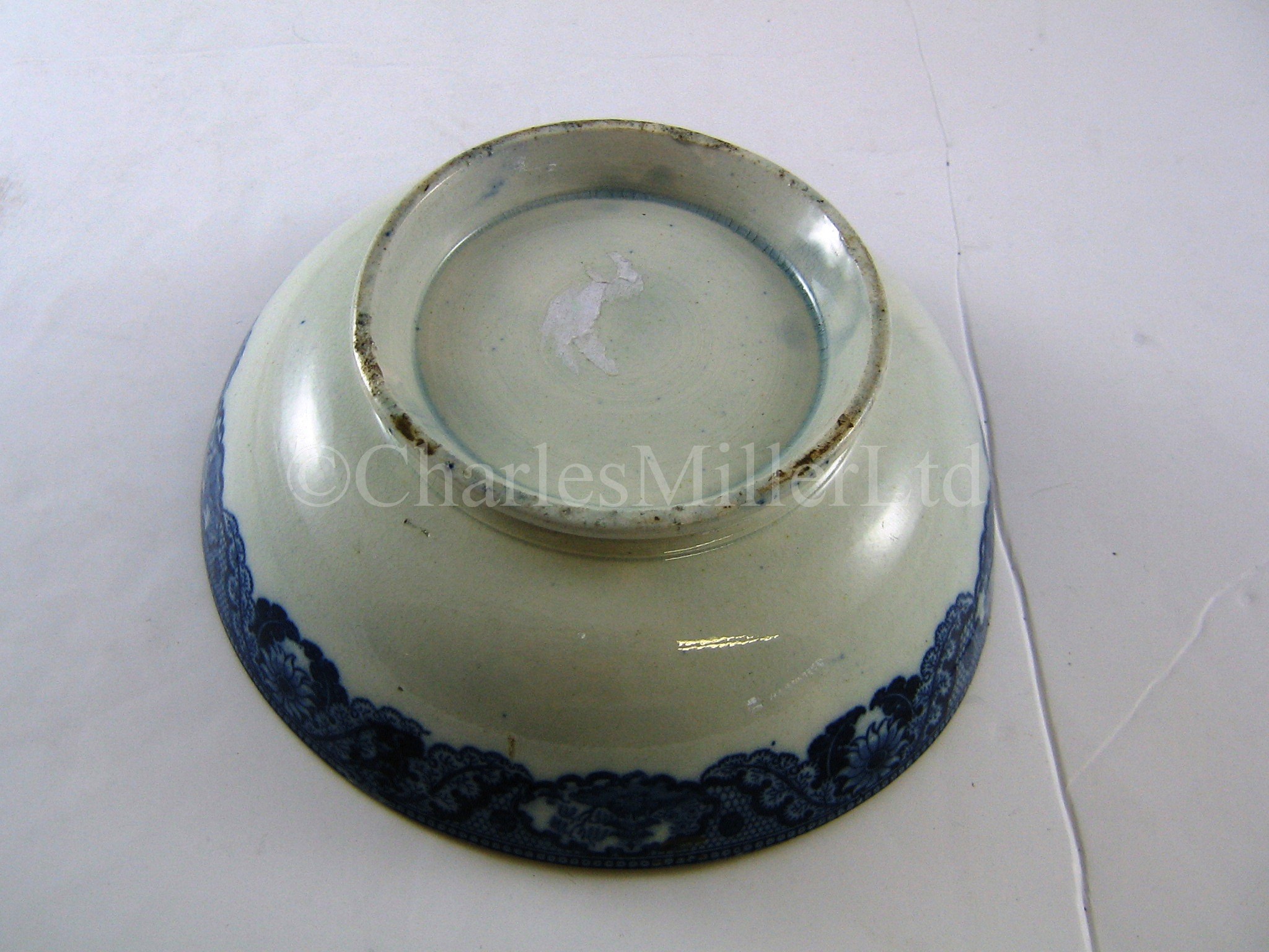 Lot 72 - A COMMEMORATIVE PEARLWARE BOWL, CIRCA...