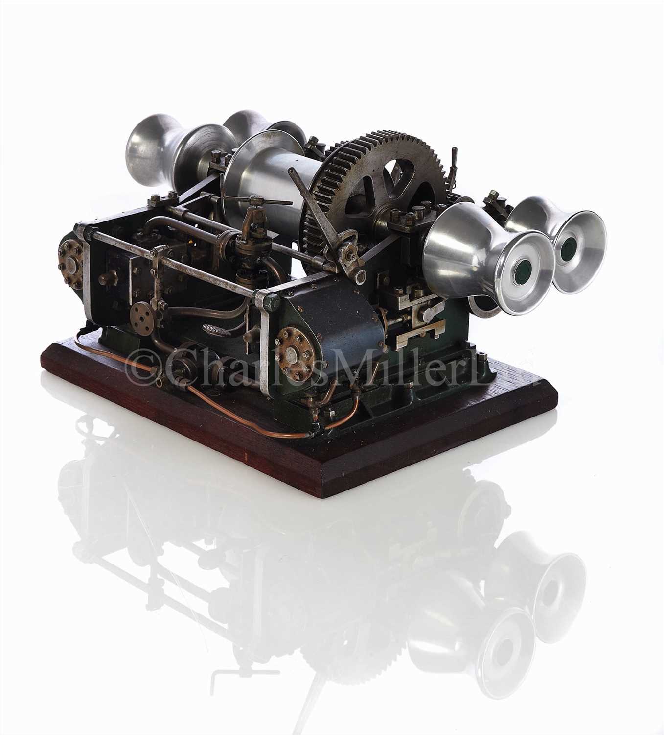 Lot 154 - A FINELY ENGINEERED WORKING SCALE MODEL OF A.