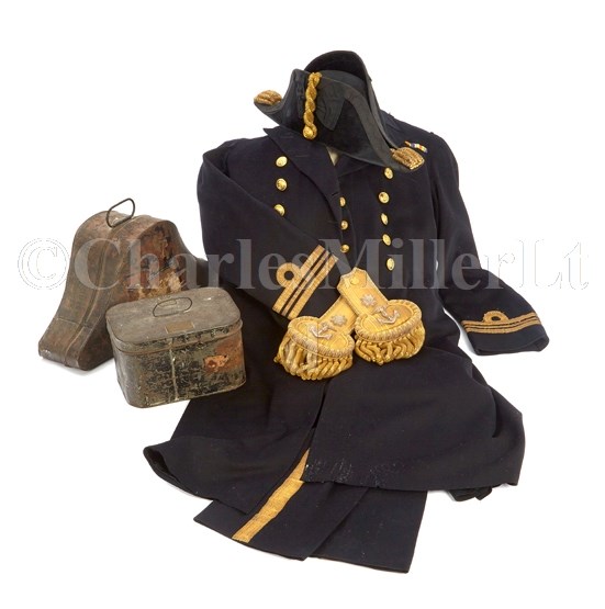 Lot 60 - A LIEUTENANT COMMANDER'S UNIFORM FOR THE